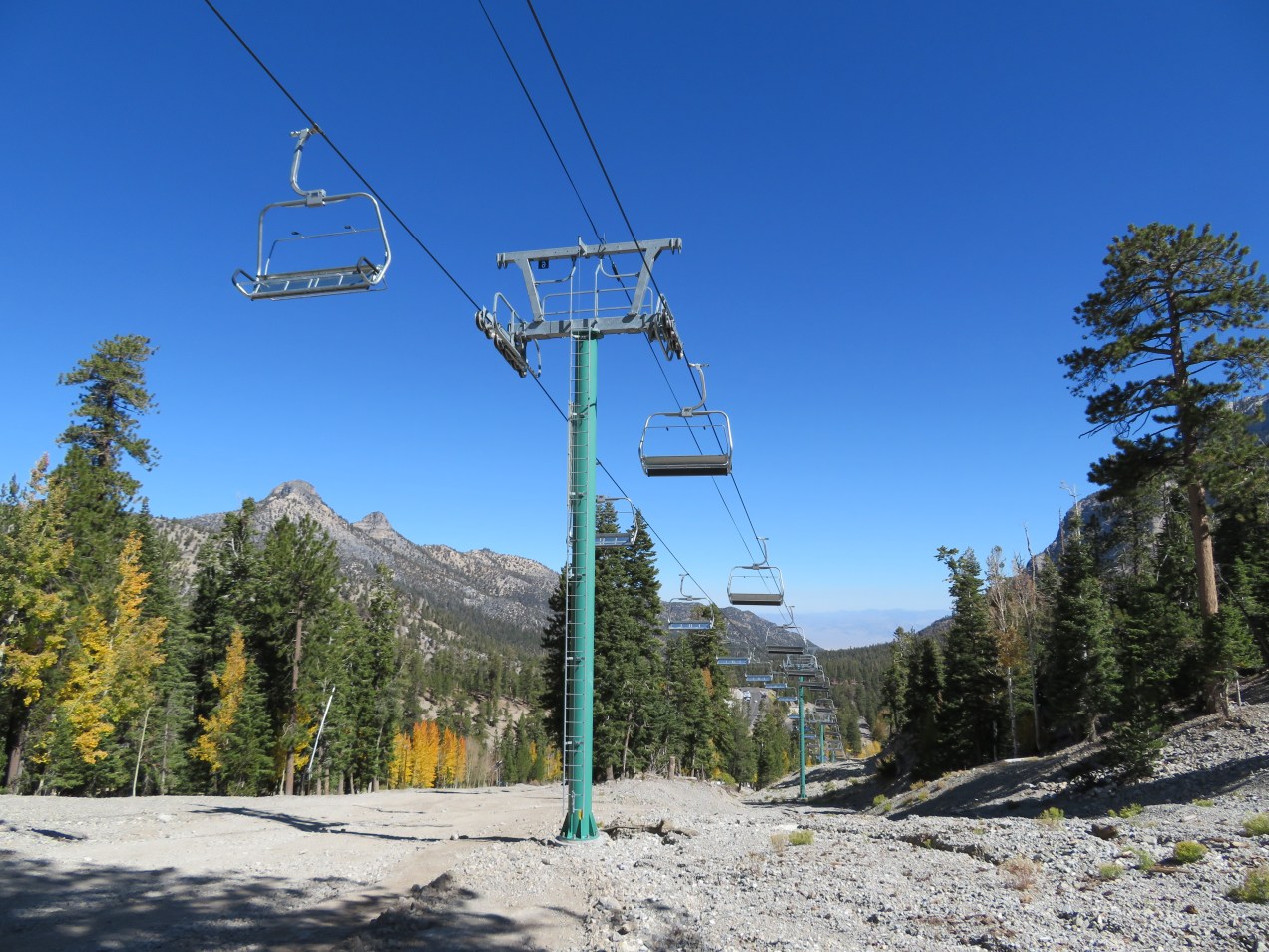 Bluebird – Lee Canyon, NV – Lift Blog