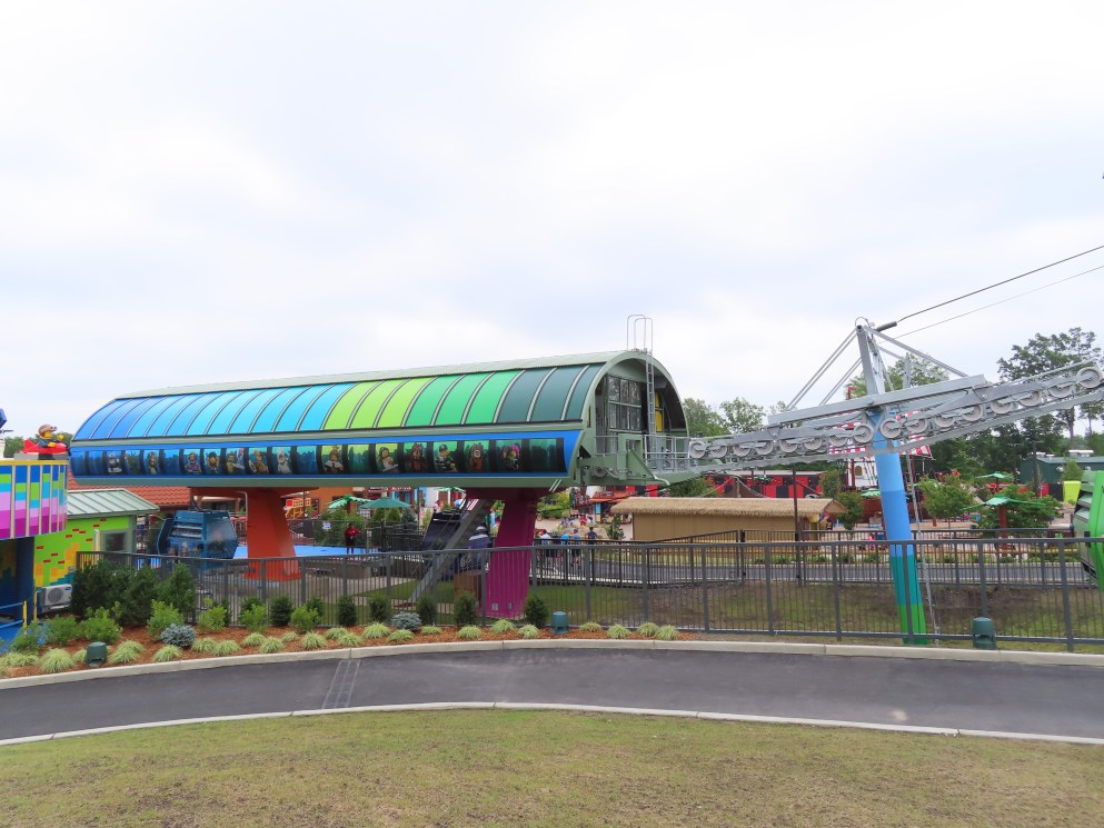 Minifigure Skyflyer – Legoland, NY – Lift Blog