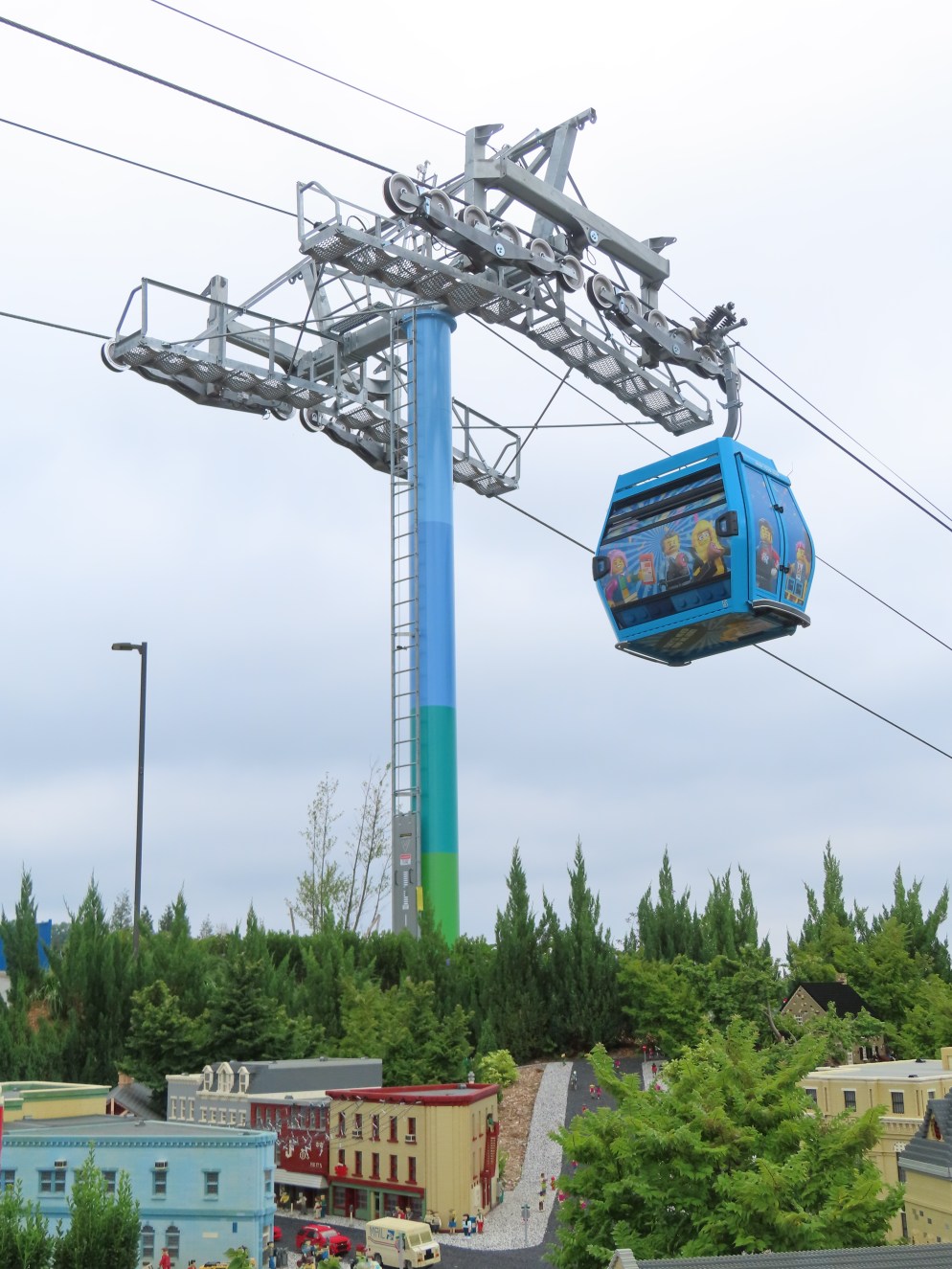 Minifigure Skyflyer – Legoland, NY – Lift Blog